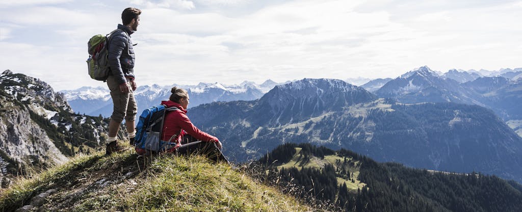 The 4 Best Credit Cards To Use in Europe in 2022 | Credit Karma